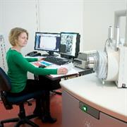 Microscope Scanning Electron Nova NanoSEM 450 | Te Herenga Waka ...