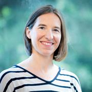 Fiona Barker | About | Te Herenga Waka — Victoria University of Wellington